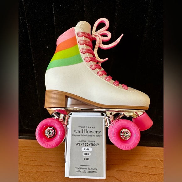 Bath & Body Works | Accents | Bath Body Works Roller Skate Wallflowers ...